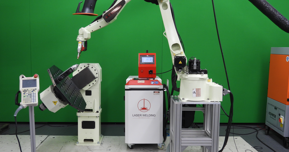 Laserschweißen und Laserrreinigen mit novoflow und dem Kawasaki Kobot